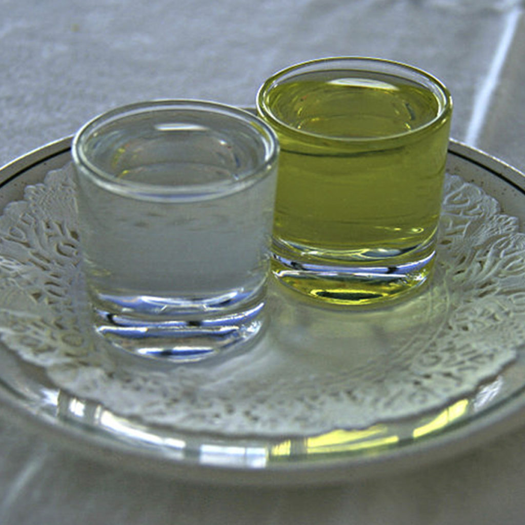 El licor de hierbas, otra forma de saborear Galicia - Adega Ponte da Boga